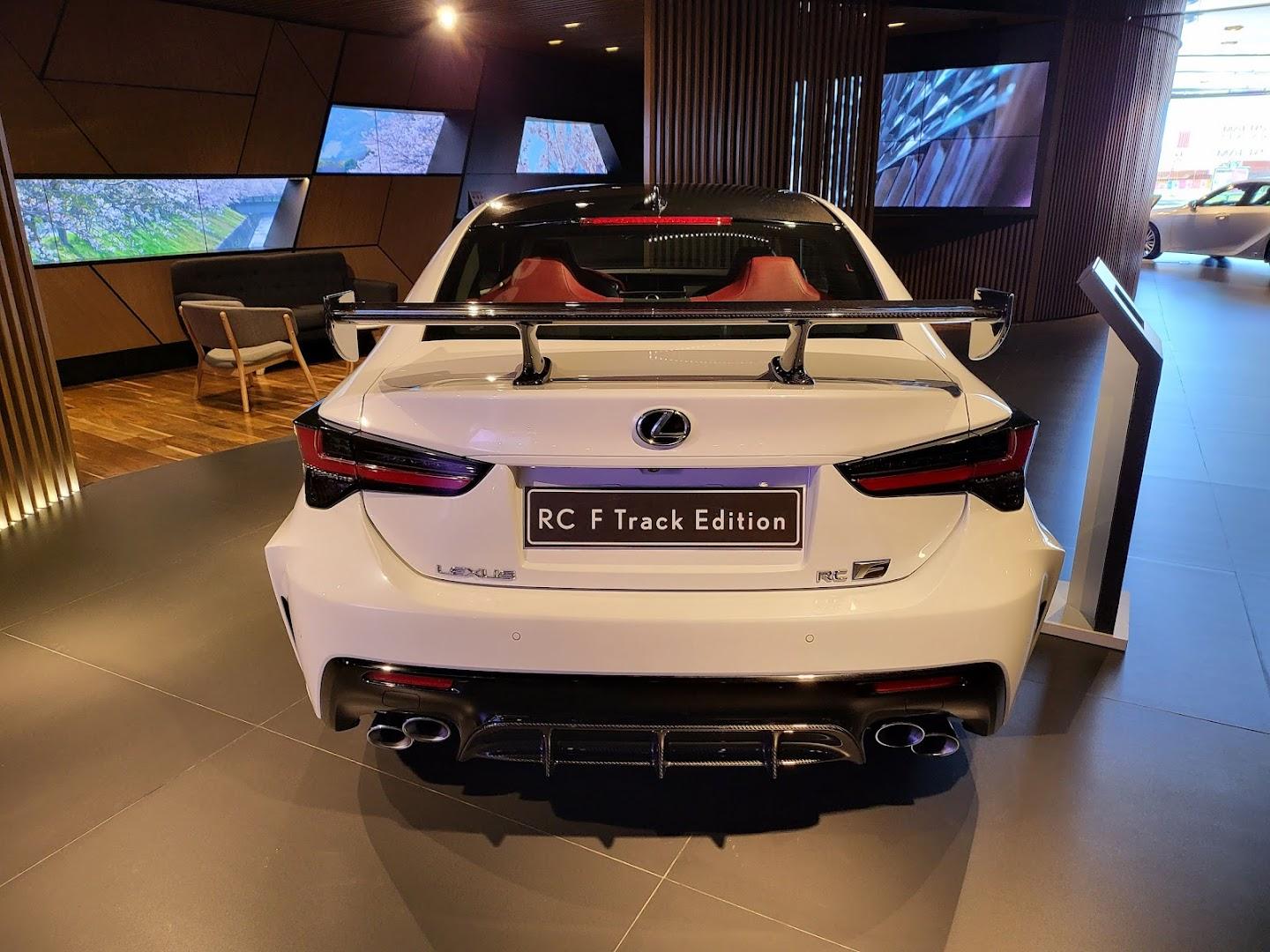 Lexus Takumi - Concesionarios de Coches