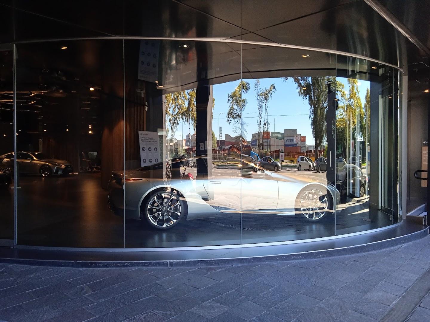 Lexus Takumi - Concesionarios de Coches