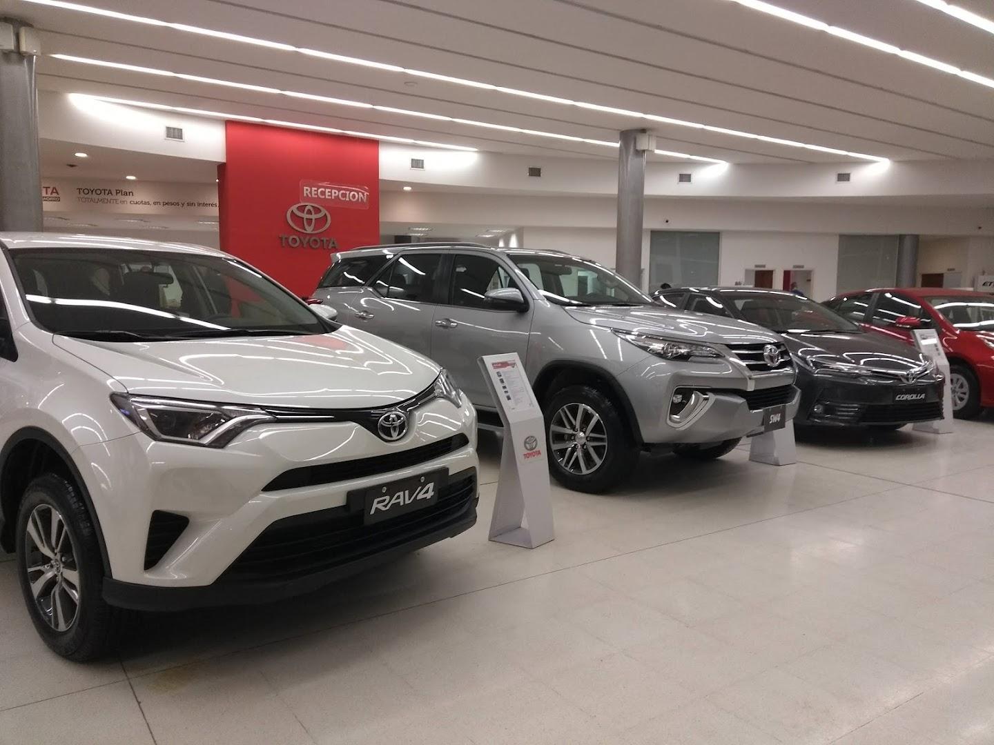 Line Up - Toyota - Concesionarios de Coches